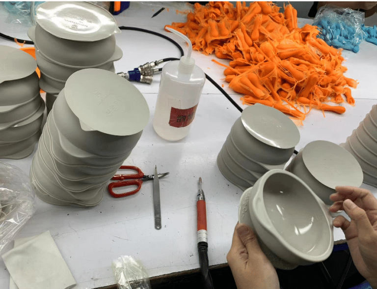 Silicone Product Guide - Production Technology and Applications - Z.S.R.